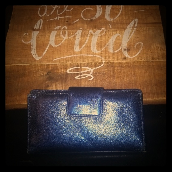 Fossil | Bags | Very Beautiful Blue Fossil Wallet | Poshmark